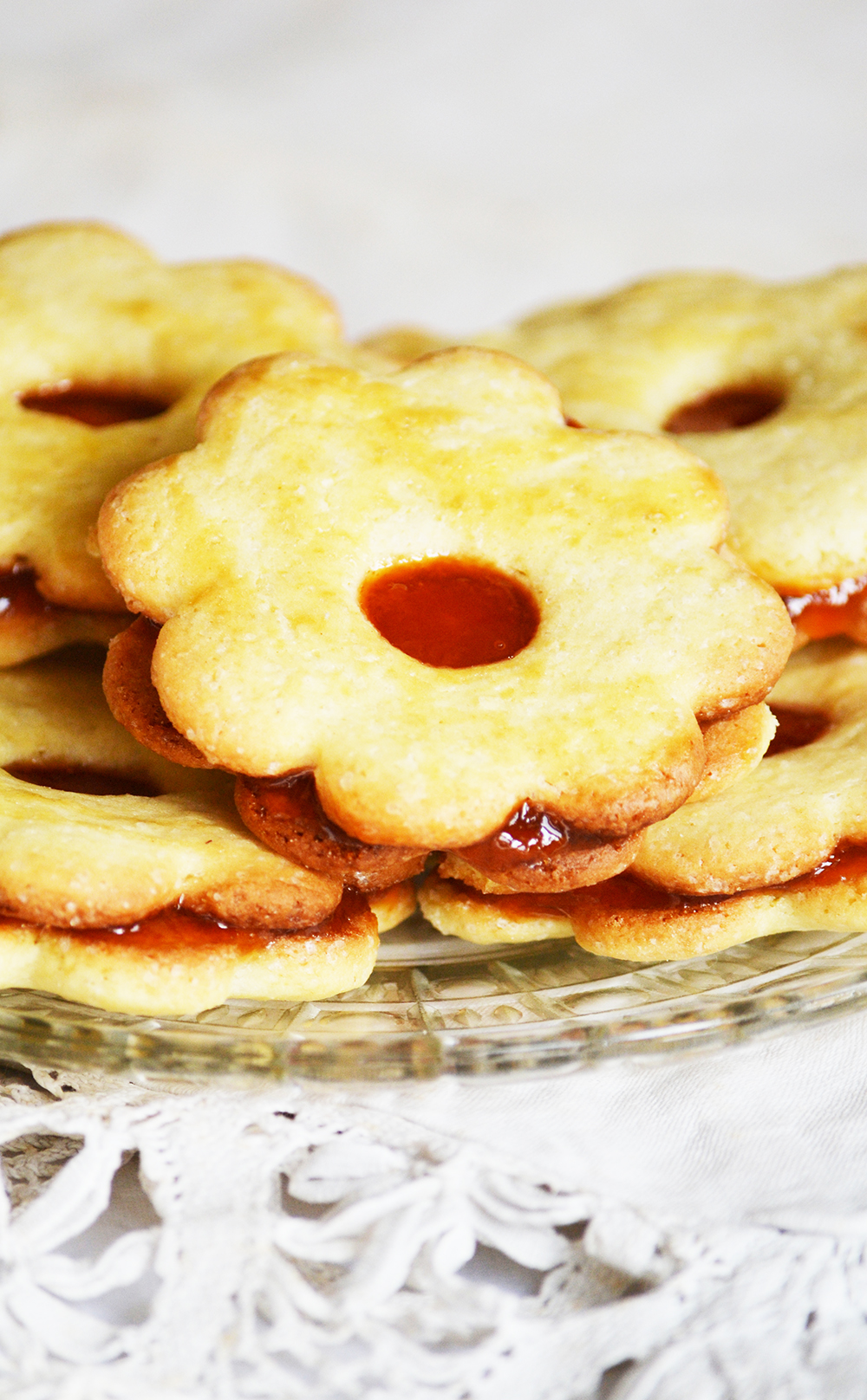 Classic Linzer Cookies Recipe - MYREILLE RECIPES
