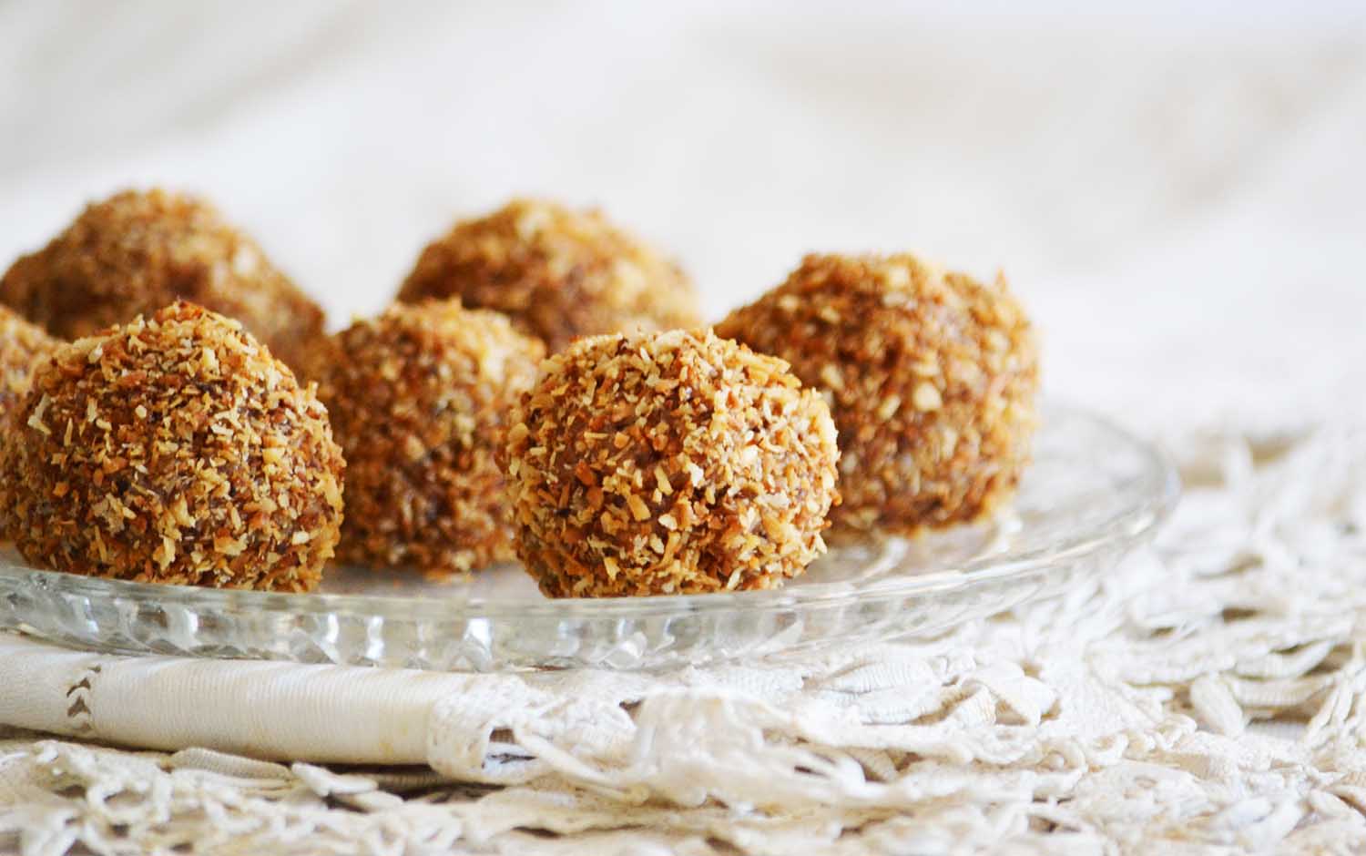 3-Ingredient Baked Coconut Balls | MYREILLE RECIPES